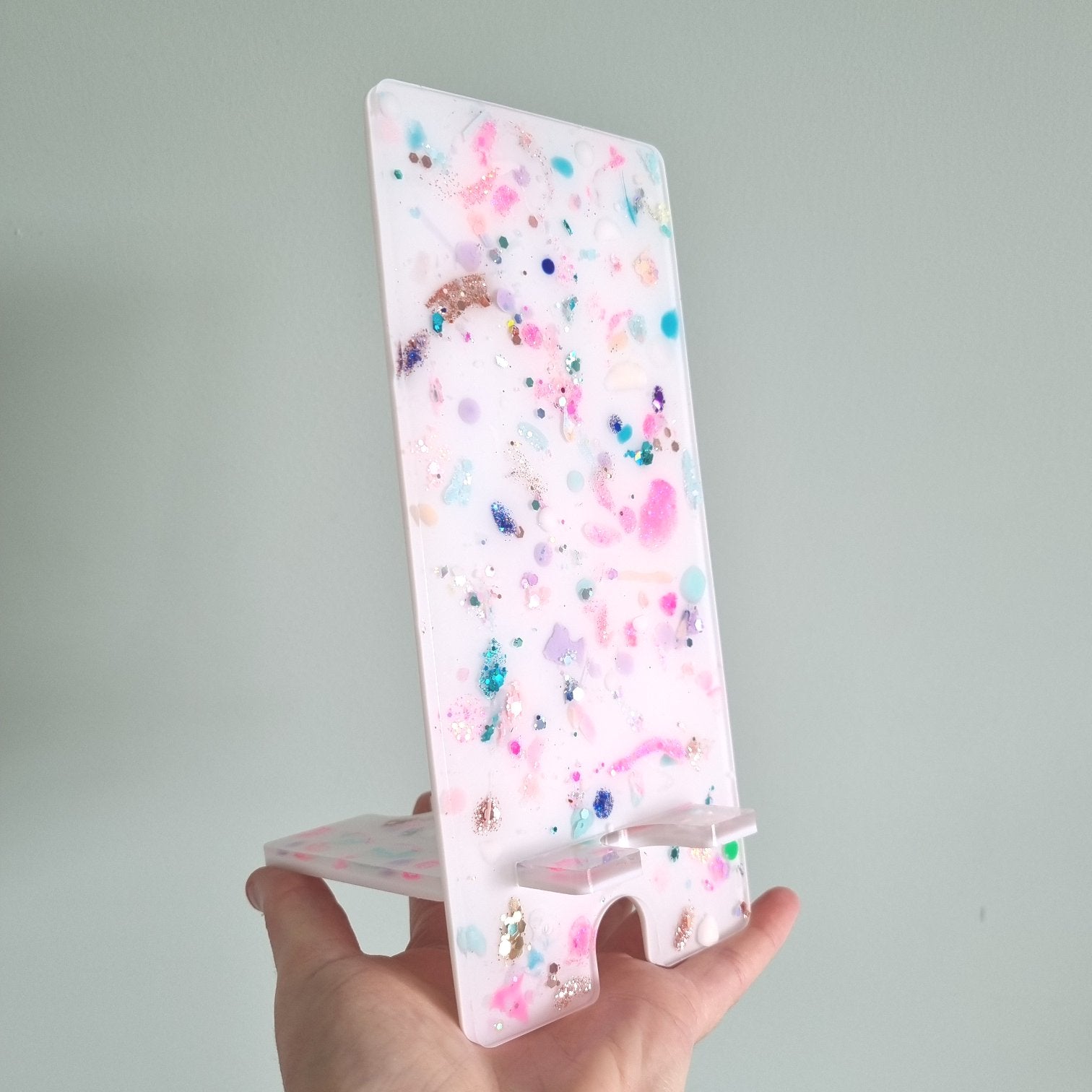 Phone stand- 'no waste' – thecraftroomnz